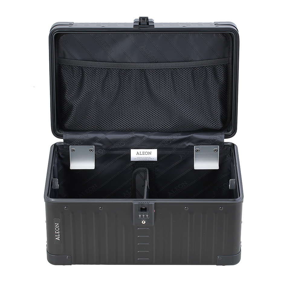 Classic Beauty Case - Onyx
